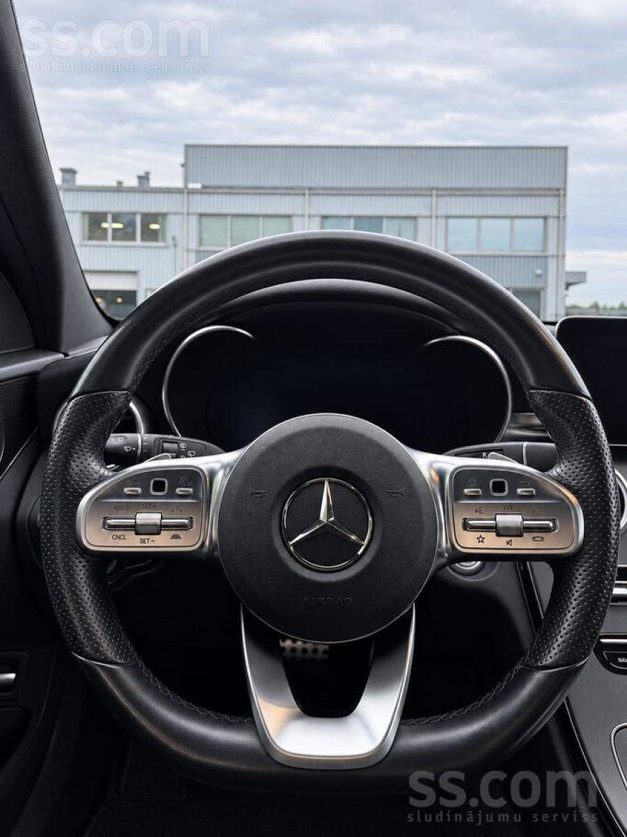Black Mercedes-Benz C 300 2020 in Riga, with an engine capacity of 2.00 L and mileage of 194 thousand km for 21099 €, photo 24 on AUTOMOTO.COM.LV