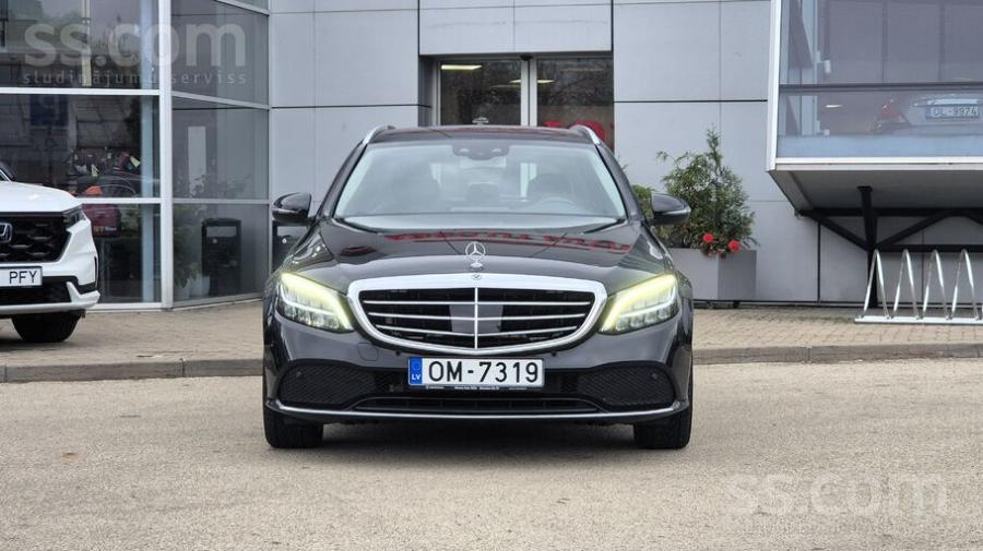 Melns Mercedes-Benz C 300 2020 Rīga, ar dzinēja tilpumu 2.00 L un nobraukumu 168 tūkst. km par 19900 €, foto 4 vietnē AUTOMOTO.COM.LV