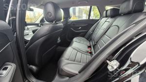 Melns Mercedes-Benz C 300 2020 Rīga, ar dzinēja tilpumu 2.00 L un nobraukumu 168 tūkst. km par 19900 €, foto 24 vietnē AUTOMOTO.COM.LV