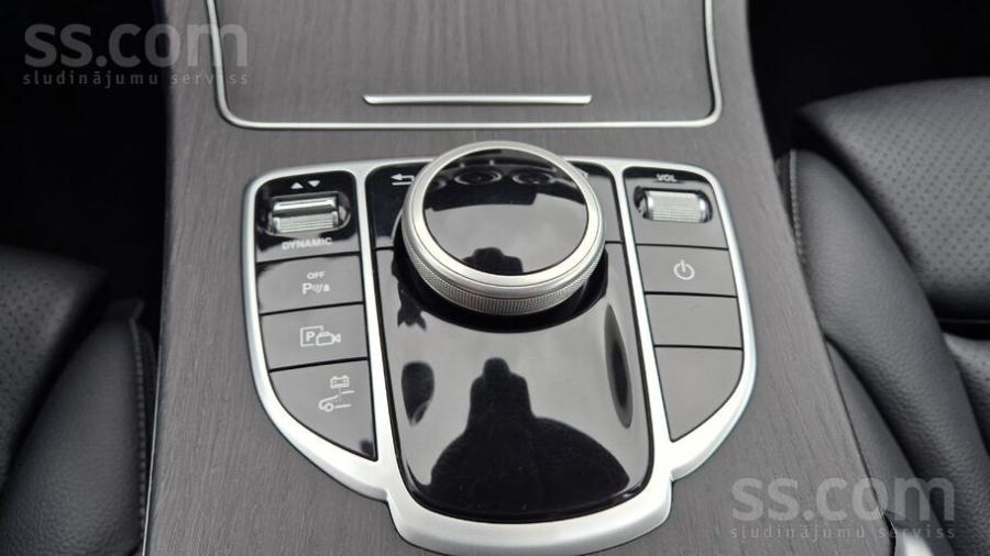 Melns Mercedes-Benz C 300 2020 Rīga, ar dzinēja tilpumu 2.00 L un nobraukumu 168 tūkst. km par 19900 €, foto 43 vietnē AUTOMOTO.COM.LV