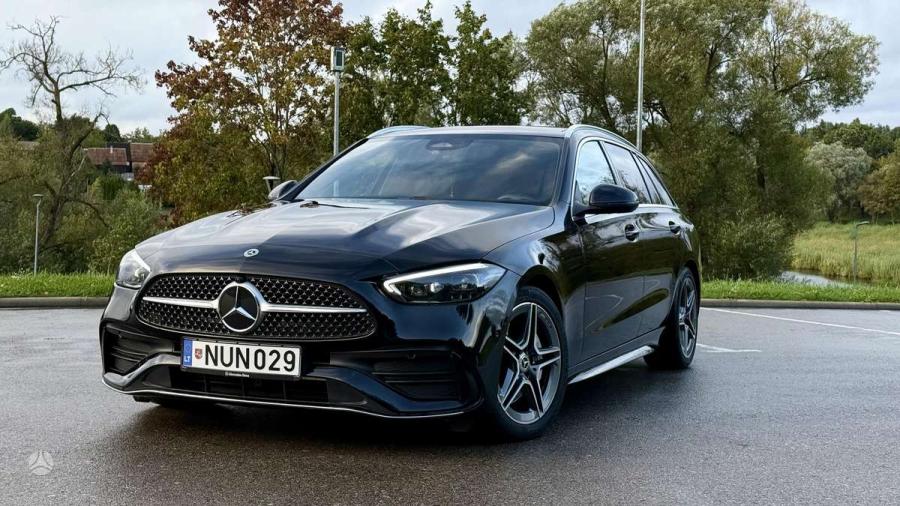 Черный Мерседес Ц 300 2024 в Вильнюс, объемом двигателя 1.99 л и пробегом 43 тыс. км за 39999 €, фото 1 на AUTOMOTO.COM.LV