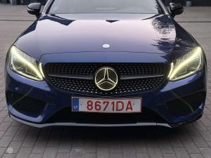 Синий Мерседес Ц 300 2017 в Клайпеда, объемом двигателя 1.99 л и пробегом 91 тыс. км за 24400 €, фото 18 на AUTOMOTO.COM.LV