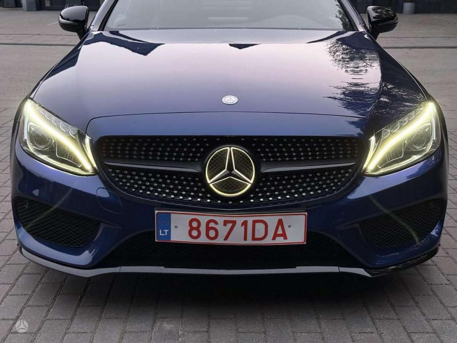 Синий Мерседес Ц 300 2017 в Клайпеда, объемом двигателя 1.99 л и пробегом 91 тыс. км за 24400 €, фото 18 на AUTOMOTO.COM.LV