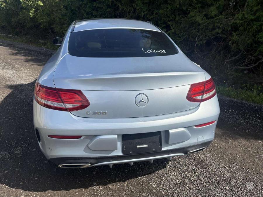 Zils Mercedes-Benz C 300 2017 Kauņa, ar dzinēja tilpumu 2.00 L un nobraukumu 123 tūkst. km par 12999 €, foto 9 vietnē AUTOMOTO.COM.LV