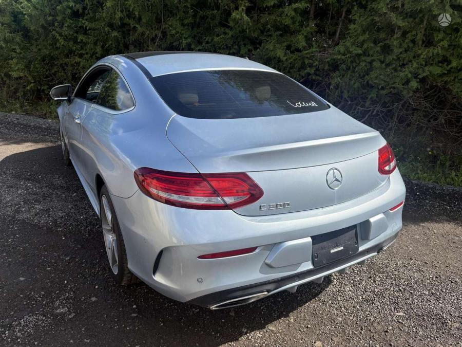Zils Mercedes-Benz C 300 2017 Kauņa, ar dzinēja tilpumu 2.00 L un nobraukumu 123 tūkst. km par 12999 €, foto 10 vietnē AUTOMOTO.COM.LV
