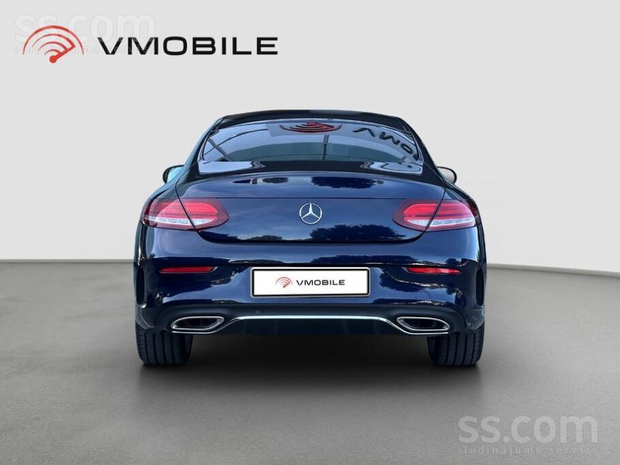 Blue Mercedes-Benz C 300 2020 in Riga, with an engine capacity of 2.00 L and mileage of 18 thousand km for 41990 €, photo 5 on AUTOMOTO.COM.LV