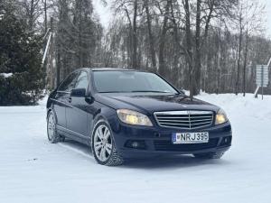 Blue Mercedes-Benz C 300 2010 in Svencionys, with an engine capacity of 3.00 L and mileage of 240 thousand km for 6700 €, photo  on AUTOMOTO.COM.LV
