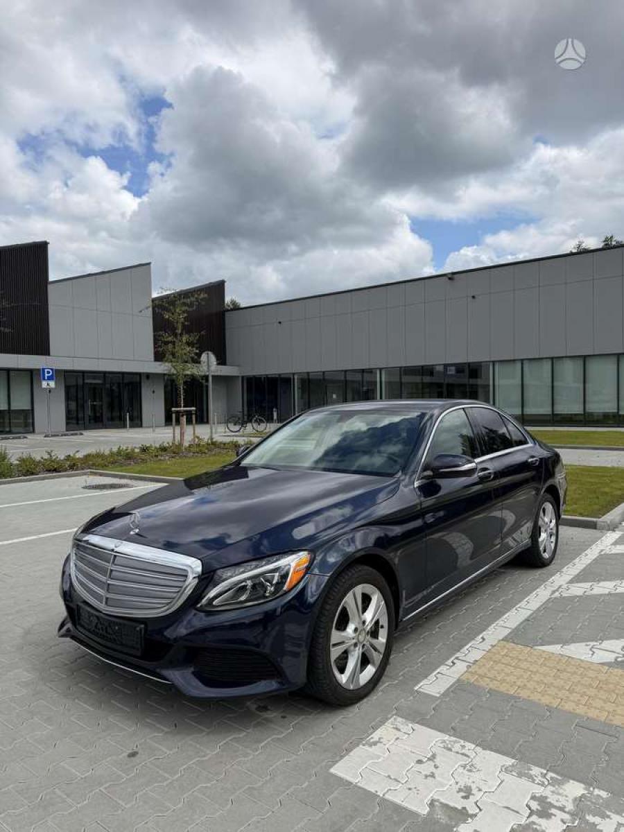 Blue Mercedes-Benz C 300 2015 in Vilnius, with an engine capacity of 1.99 L and mileage of 95 thousand km for 15200 €, photo 1 on AUTOMOTO.COM.LV
