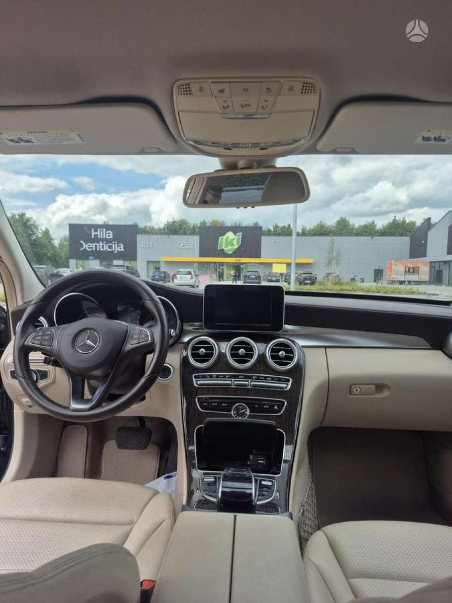 Blue Mercedes-Benz C 300 2015 in Vilnius, with an engine capacity of 1.99 L and mileage of 95 thousand km for 15200 €, photo 10 on AUTOMOTO.COM.LV