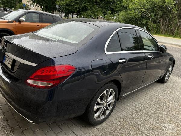 Zils Mercedes-Benz C 300 2016 Klaipėda, ar dzinēja tilpumu 2.00 L un nobraukumu 160 tūkst. km par 13000 €, foto 9 vietnē AUTOMOTO.COM.LV