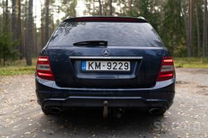 Синий Мерседес Ц 300 2011 в Тукумс, объемом двигателя 3.00 л и пробегом 328 тыс. км за 7800 €, фото 7 на AUTOMOTO.COM.LV