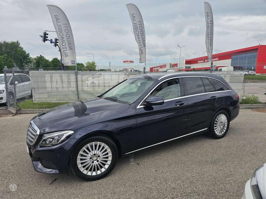 Zils Mercedes-Benz C 300 2016 Kauņa, ar dzinēja tilpumu 2.10 L un nobraukumu 272 tūkst. km par 11999 €, foto 4 vietnē AUTOMOTO.COM.LV