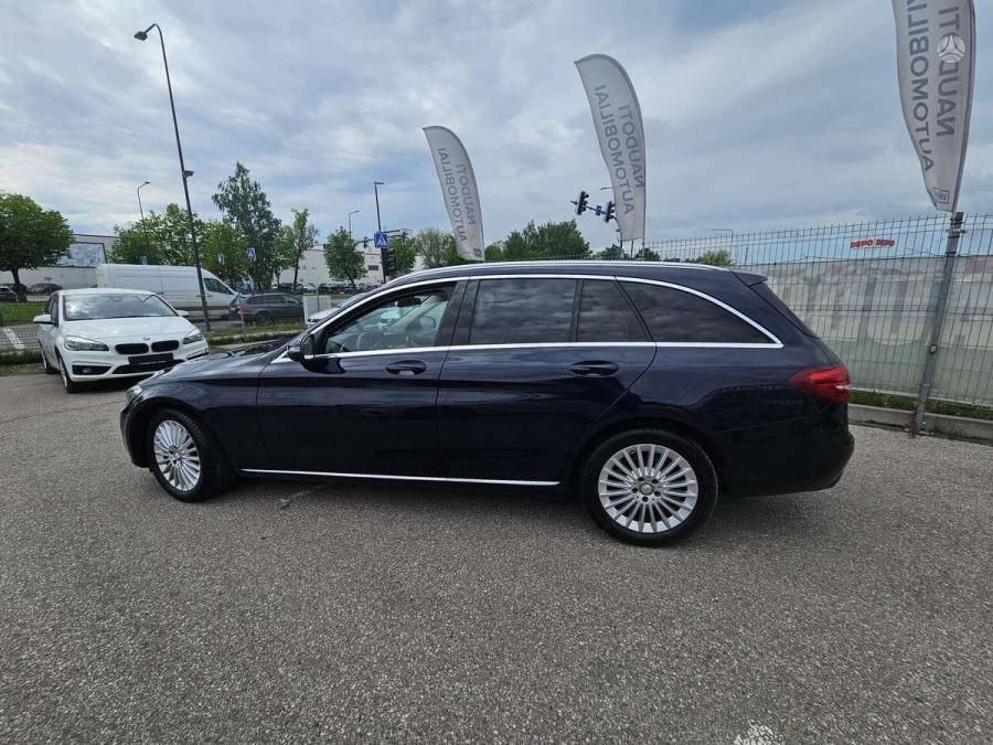 Zils Mercedes-Benz C 300 2016 Kauņa, ar dzinēja tilpumu 2.10 L un nobraukumu 272 tūkst. km par 11999 €, foto 5 vietnē AUTOMOTO.COM.LV