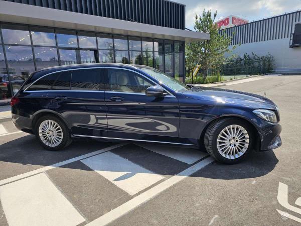 Zils Mercedes-Benz C 300 2016 Kauņa, ar dzinēja tilpumu 2.10 L un nobraukumu 271 tūkst. km par 10999 €, foto 7 vietnē AUTOMOTO.COM.LV