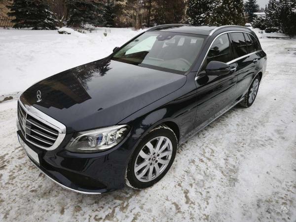 Blue Mercedes-Benz C 300 2019 in Kaunas, with an engine capacity of 1.99 L and mileage of 51 thousand km for 22500 €, photo 2 on AUTOMOTO.COM.LV