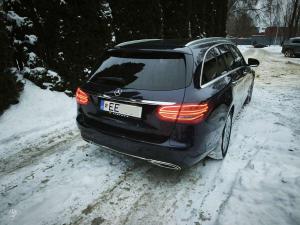 Blue Mercedes-Benz C 300 2019 in Kaunas, with an engine capacity of 1.99 L and mileage of 51 thousand km for 22500 €, photo 4 on AUTOMOTO.COM.LV