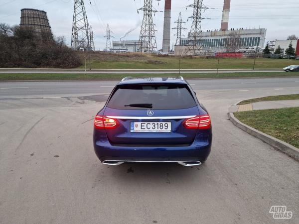 Blue Mercedes-Benz C 300 2020 in Kaunas, with an engine capacity of 2.00 L and mileage of 313 thousand km for 18990 €, photo 8 on AUTOMOTO.COM.LV