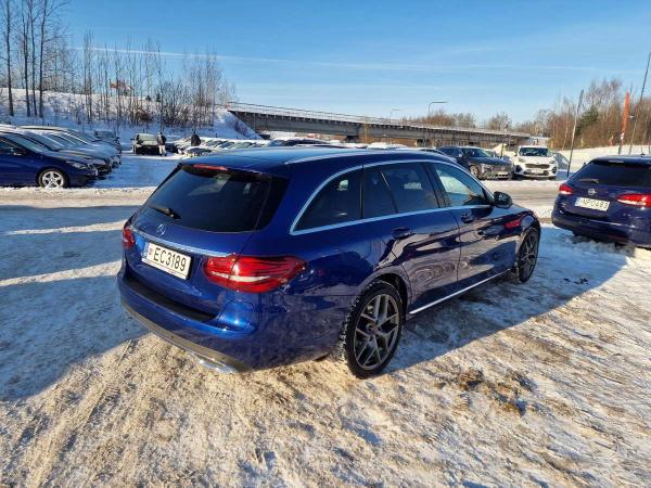 Blue Mercedes-Benz C 300 2020 in Kaunas, with an engine capacity of 1.95 L and mileage of 313 thousand km for 18750 €, photo 10 on AUTOMOTO.COM.LV