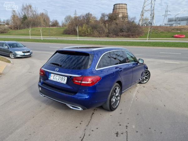 Blue Mercedes-Benz C 300 2020 in Kaunas, with an engine capacity of 2.00 L and mileage of 313 thousand km for 17000 €, photo 8 on AUTOMOTO.COM.LV