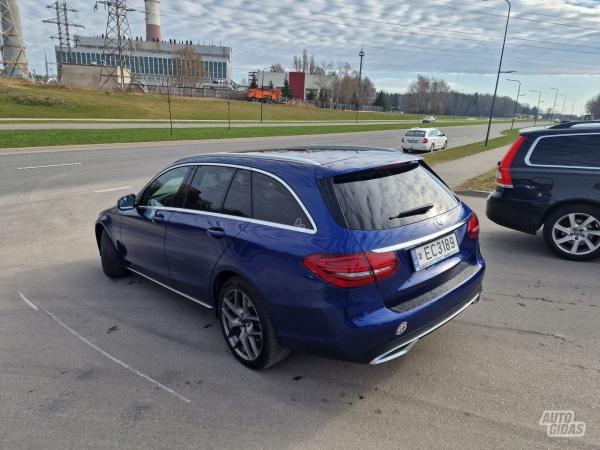 Blue Mercedes-Benz C 300 2020 in Kaunas, with an engine capacity of 2.00 L and mileage of 313 thousand km for 17000 €, photo 10 on AUTOMOTO.COM.LV