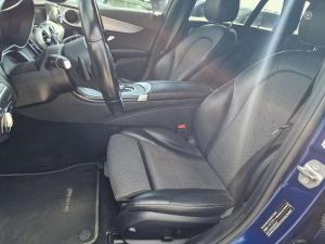Blue Mercedes-Benz C 300 2020 in Kaunas, with an engine capacity of 1.95 L and mileage of 319 thousand km for 12990 €, photo 15 on AUTOMOTO.COM.LV