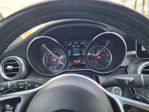 Blue Mercedes-Benz C 300 2020 in Kaunas, with an engine capacity of 1.95 L and mileage of 319 thousand km for 12990 €, photo 22 on AUTOMOTO.COM.LV