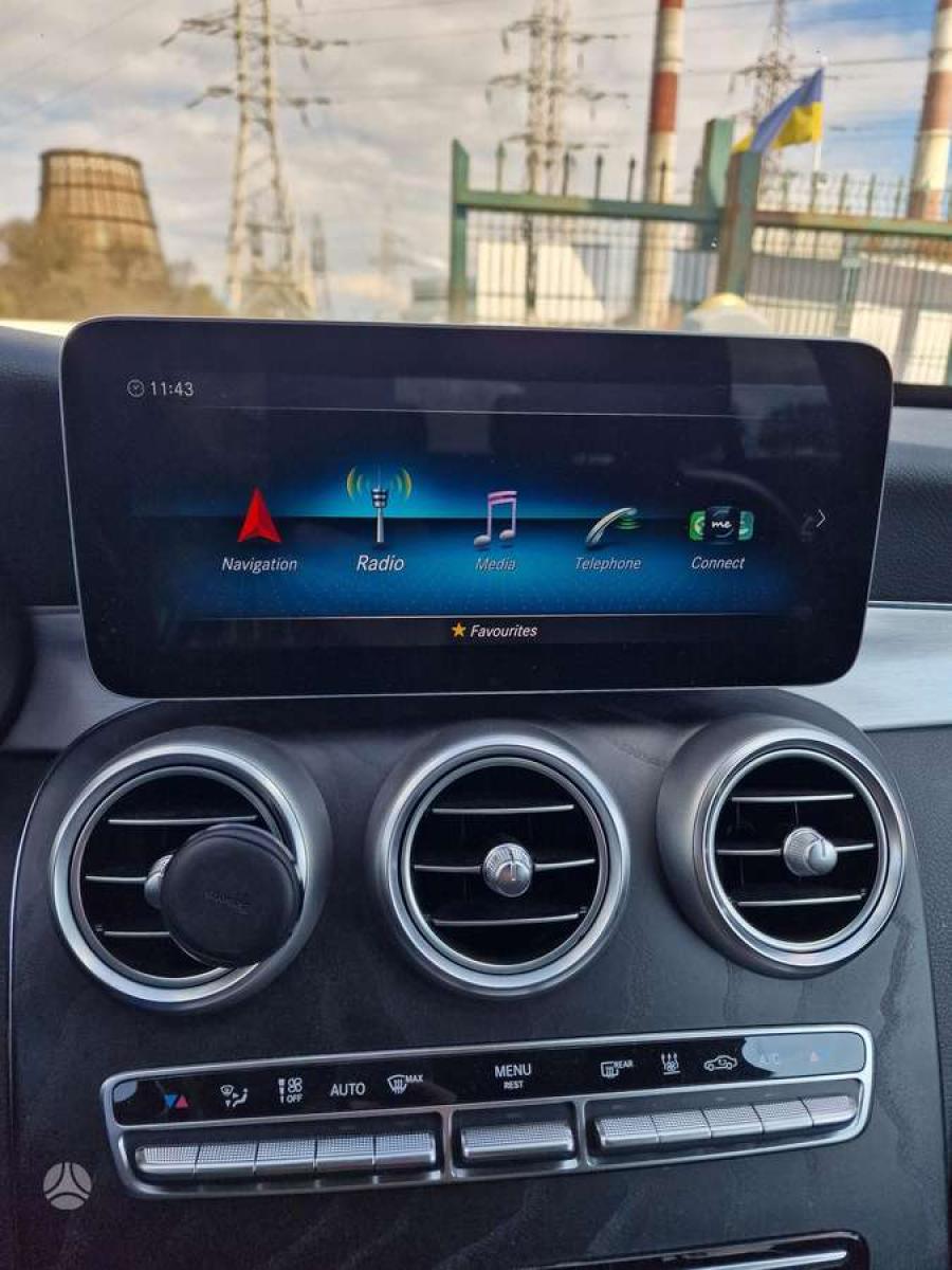 Blue Mercedes-Benz C 300 2020 in Kaunas, with an engine capacity of 1.95 L and mileage of 319 thousand km for 12990 €, photo 23 on AUTOMOTO.COM.LV