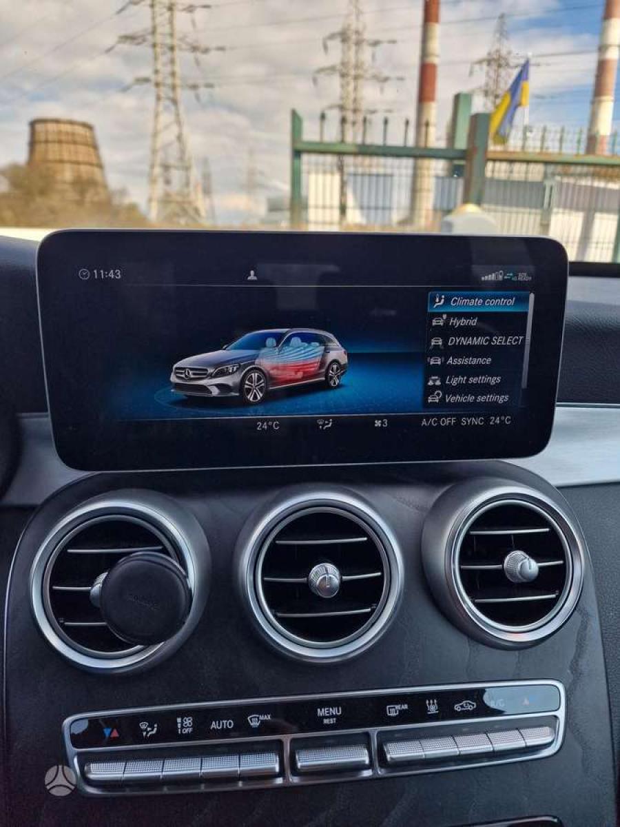 Blue Mercedes-Benz C 300 2020 in Kaunas, with an engine capacity of 1.95 L and mileage of 319 thousand km for 12990 €, photo 25 on AUTOMOTO.COM.LV