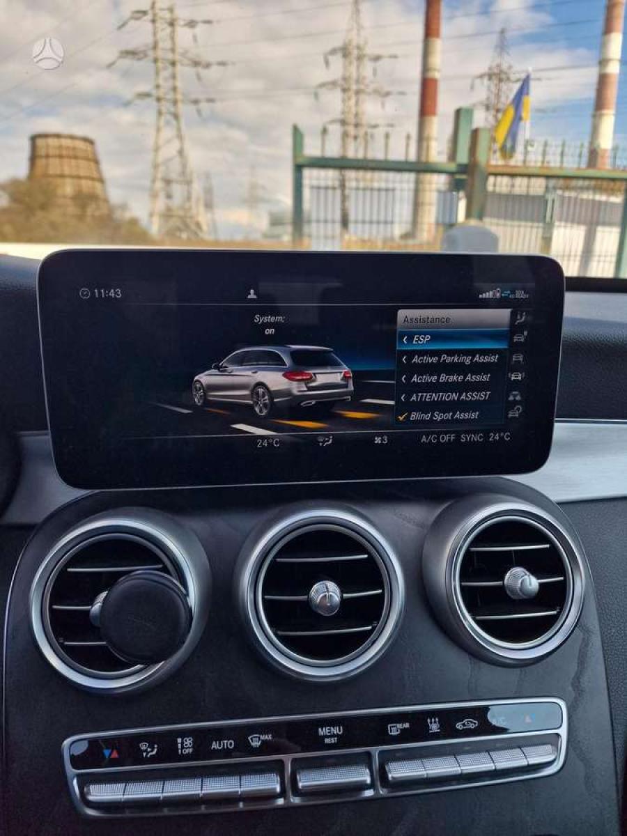 Blue Mercedes-Benz C 300 2020 in Kaunas, with an engine capacity of 1.95 L and mileage of 319 thousand km for 12990 €, photo 26 on AUTOMOTO.COM.LV