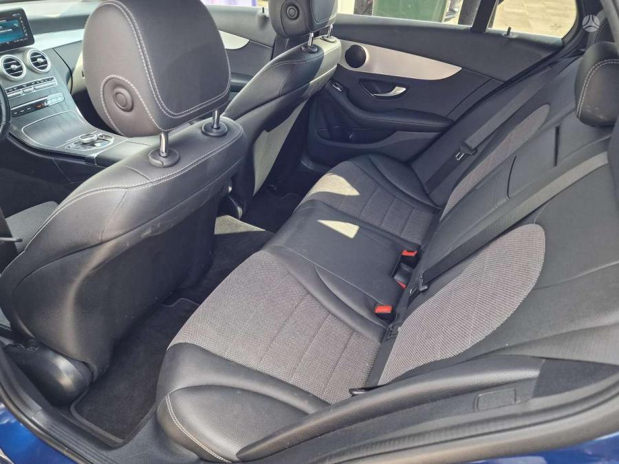 Blue Mercedes-Benz C 300 2020 in Kaunas, with an engine capacity of 1.95 L and mileage of 319 thousand km for 12990 €, photo 31 on AUTOMOTO.COM.LV