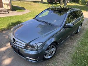 Green Mercedes-Benz C 300 2011 in Utena, with an engine capacity of 2.99 L and mileage of 250 thousand km for 6999 €, photo 10 on AUTOMOTO.COM.LV