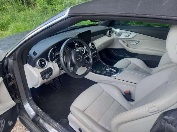 Grey Mercedes-Benz C 300 2017 in Vilnius, with an engine capacity of 2.00 L and mileage of 187 thousand km for 16000 €, photo 7 on AUTOMOTO.COM.LV