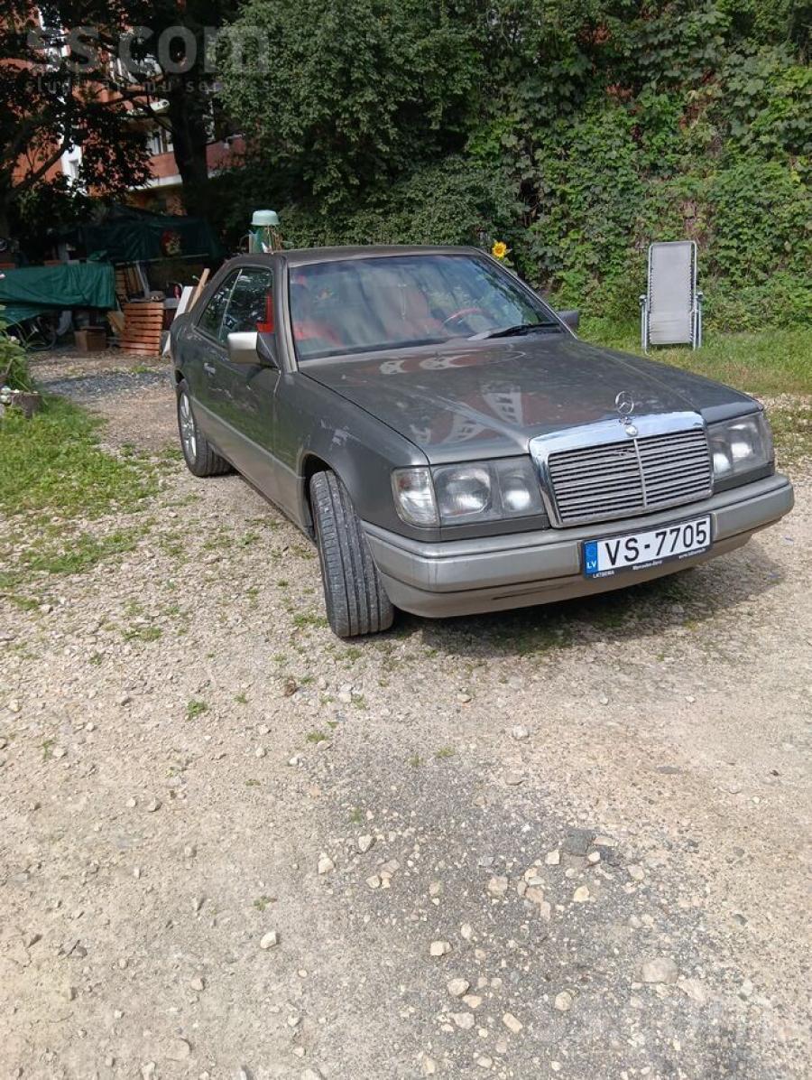 Pelēks Mercedes-Benz C 300 1989 Rīga, ar dzinēja tilpumu 3.00 L un nobraukumu 288 tūkst. km par 7000 €, foto 1 vietnē AUTOMOTO.COM.LV