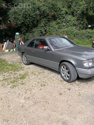 Pelēks Mercedes-Benz C 300 1989 Rīga, ar dzinēja tilpumu 3.00 L un nobraukumu 288 tūkst. km par 7000 €, foto 3 vietnē AUTOMOTO.COM.LV