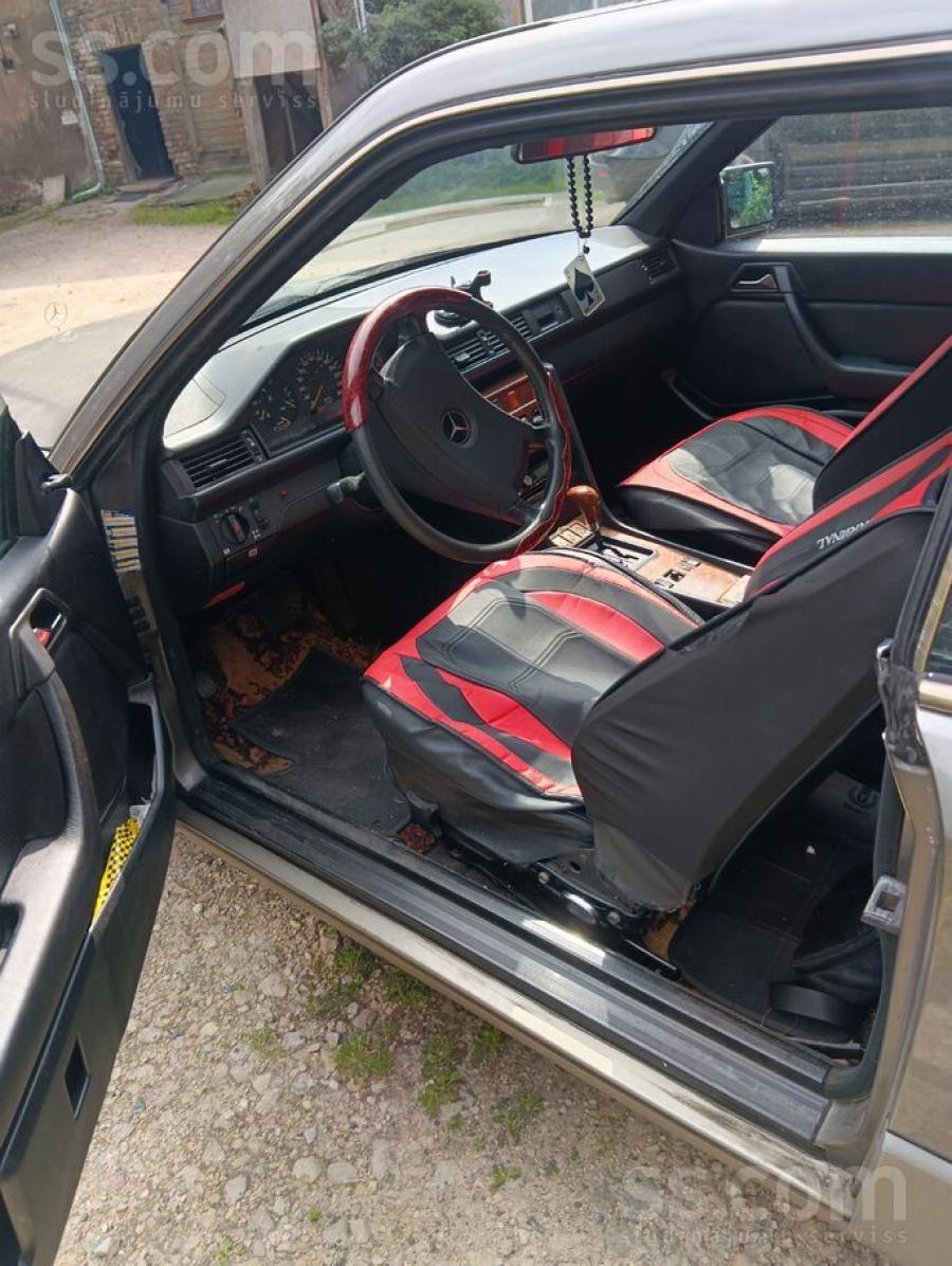 Pelēks Mercedes-Benz C 300 1989 Rīga, ar dzinēja tilpumu 3.00 L un nobraukumu 288 tūkst. km par 7000 €, foto 7 vietnē AUTOMOTO.COM.LV