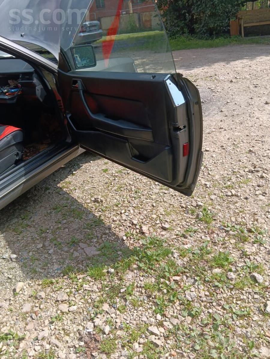 Pelēks Mercedes-Benz C 300 1989 Rīga, ar dzinēja tilpumu 3.00 L un nobraukumu 288 tūkst. km par 7000 €, foto 15 vietnē AUTOMOTO.COM.LV