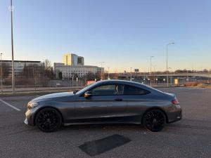 Pelēks Mercedes-Benz C 300 2020 Viļņa, ar dzinēja tilpumu 2.00 L un nobraukumu 60 tūkst. km par 32000 €, foto 5 vietnē AUTOMOTO.COM.LV