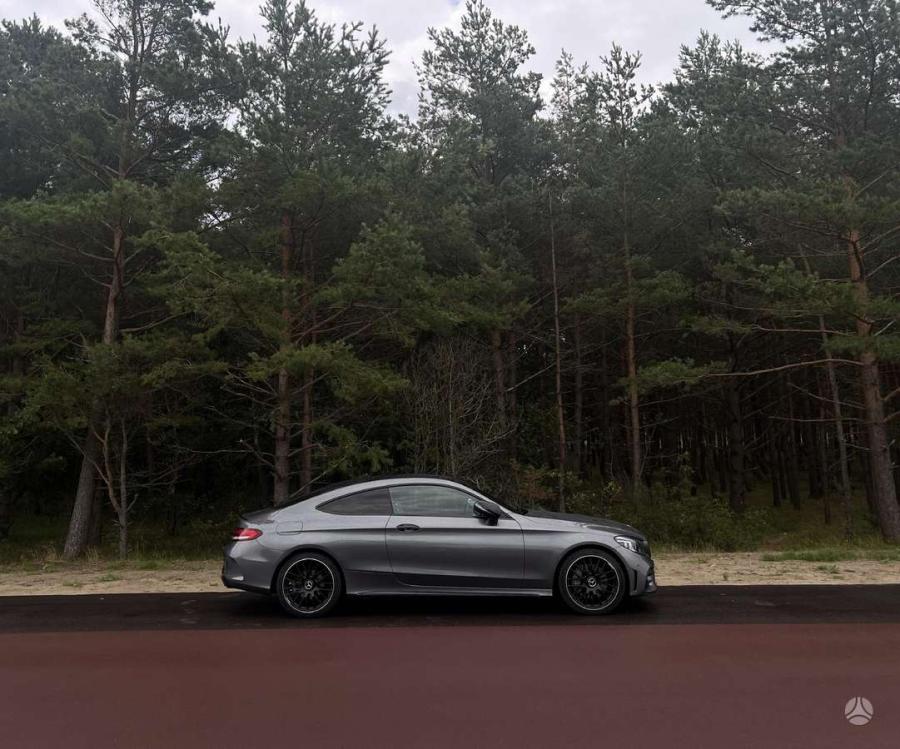 Pelēks Mercedes-Benz C 300 2020 Viļņa, ar dzinēja tilpumu 2.00 L un nobraukumu 60 tūkst. km par 32000 €, foto 19 vietnē AUTOMOTO.COM.LV