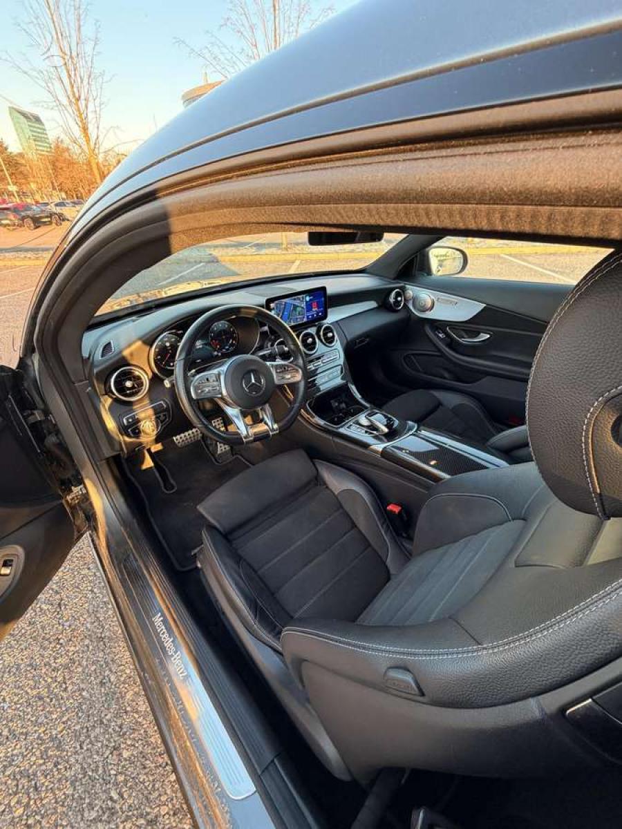 Pelēks Mercedes-Benz C 300 2020 Viļņa, ar dzinēja tilpumu 2.00 L un nobraukumu 60 tūkst. km par 32000 €, foto 33 vietnē AUTOMOTO.COM.LV