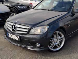 Grey Mercedes-Benz C 300 2009 in Vilnius, with an engine capacity of 3.00 L and mileage of 240 thousand km for 6790 €, photo 5 on AUTOMOTO.COM.LV