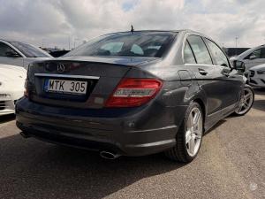 Grey Mercedes-Benz C 300 2009 in Vilnius, with an engine capacity of 3.00 L and mileage of 240 thousand km for 6790 €, photo 13 on AUTOMOTO.COM.LV