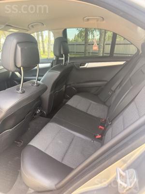 Grey Mercedes-Benz C 300 2012 in Rezekne, with an engine capacity of 3.00 L and mileage of 291 thousand km for 9200 €, photo 6 on AUTOMOTO.COM.LV