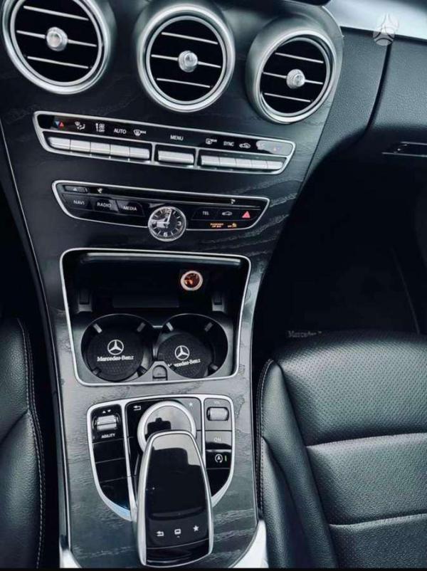 Grey Mercedes-Benz C 300 2015 in Plunge, with an engine capacity of 1.99 L and mileage of 117 thousand km for 17400 €, photo 11 on AUTOMOTO.COM.LV