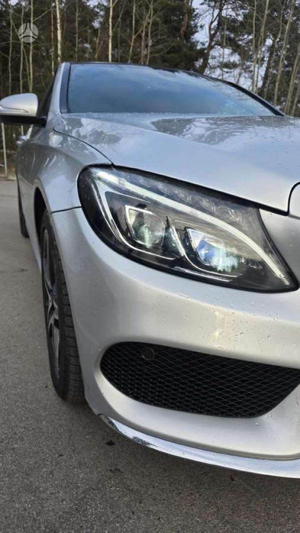Pelēks Mercedes-Benz C 300 2015 Jurbarkas, ar dzinēja tilpumu 2.00 L un nobraukumu 150 tūkst. km par 13600 €, foto 8 vietnē AUTOMOTO.COM.LV