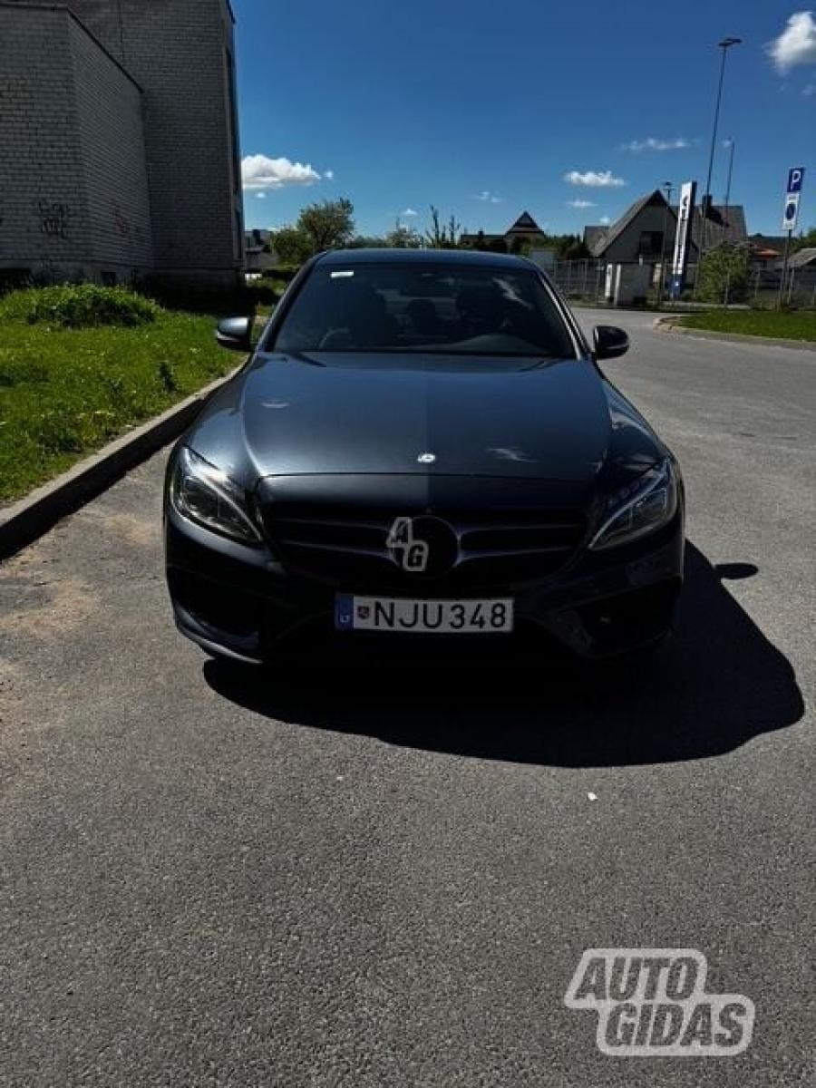 Grey Mercedes-Benz C 300 2015 in Vilnius, with an engine capacity of 2.00 L and mileage of 149 thousand km for 15000 €, photo 1 on AUTOMOTO.COM.LV