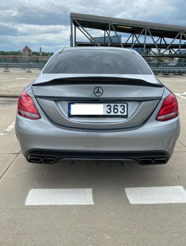Pelēks Mercedes-Benz C 300 2015 Kauņa, ar dzinēja tilpumu 1.99 L un nobraukumu 179 tūkst. km par 13500 €, foto 4 vietnē AUTOMOTO.COM.LV