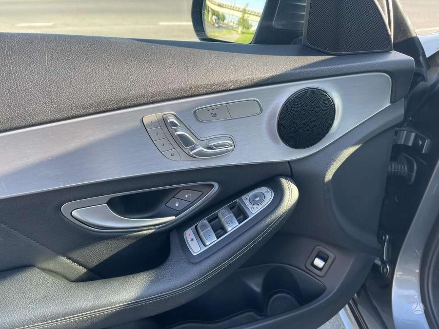 Pelēks Mercedes-Benz C 300 2016 Kauņa, ar dzinēja tilpumu 2.20 L un nobraukumu 260 tūkst. km par 15950 €, foto 18 vietnē AUTOMOTO.COM.LV