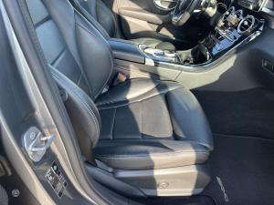 Pelēks Mercedes-Benz C 300 2016 Kauņa, ar dzinēja tilpumu 2.20 L un nobraukumu 260 tūkst. km par 15950 €, foto 32 vietnē AUTOMOTO.COM.LV