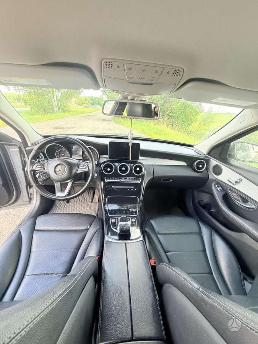 Grey Mercedes-Benz C 300 2016 in Kaunas, with an engine capacity of 1.99 L and mileage of 155 thousand km for 13500 €, photo 13 on AUTOMOTO.COM.LV