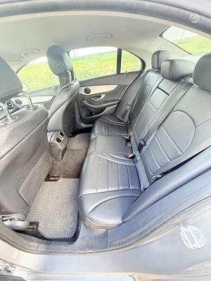 Grey Mercedes-Benz C 300 2016 in Kaunas, with an engine capacity of 1.99 L and mileage of 155 thousand km for 13500 €, photo 16 on AUTOMOTO.COM.LV